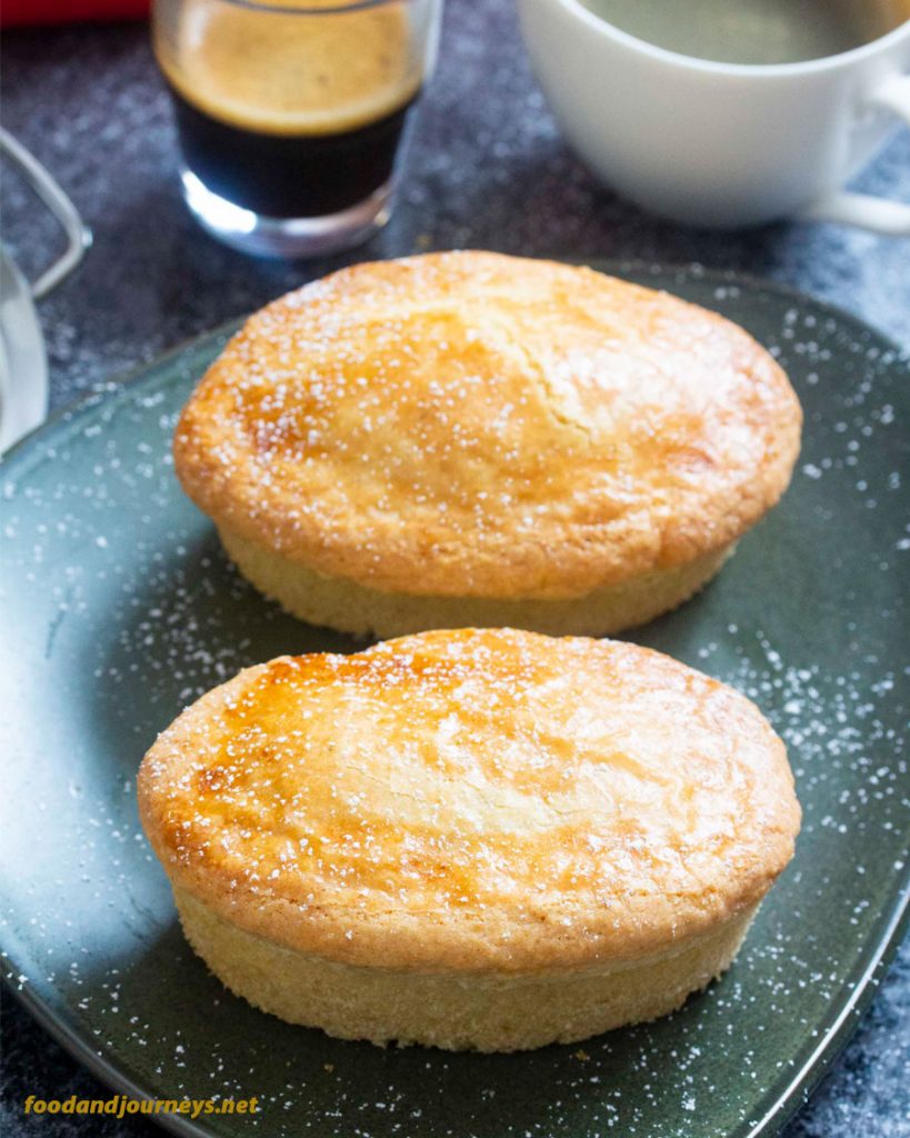 Italian Cream Filled Pastry (Pasticciotto) | Food and Journeys