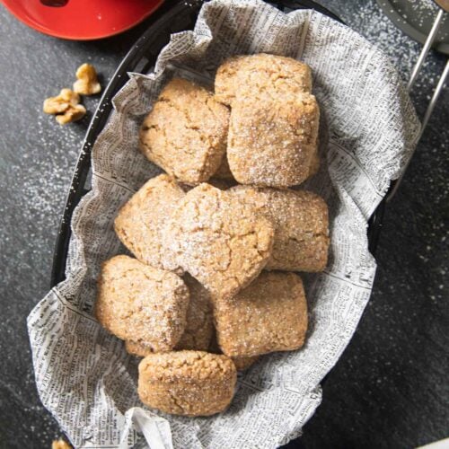 Italian Walnut Cookies (Dolci di Noci) - Food and Journeys®