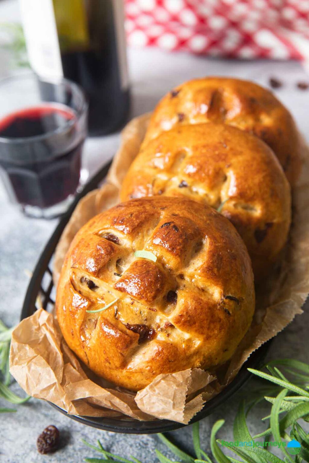 Pan di Ramerino (Easter Bread with Raisins) - Food and Journeys®