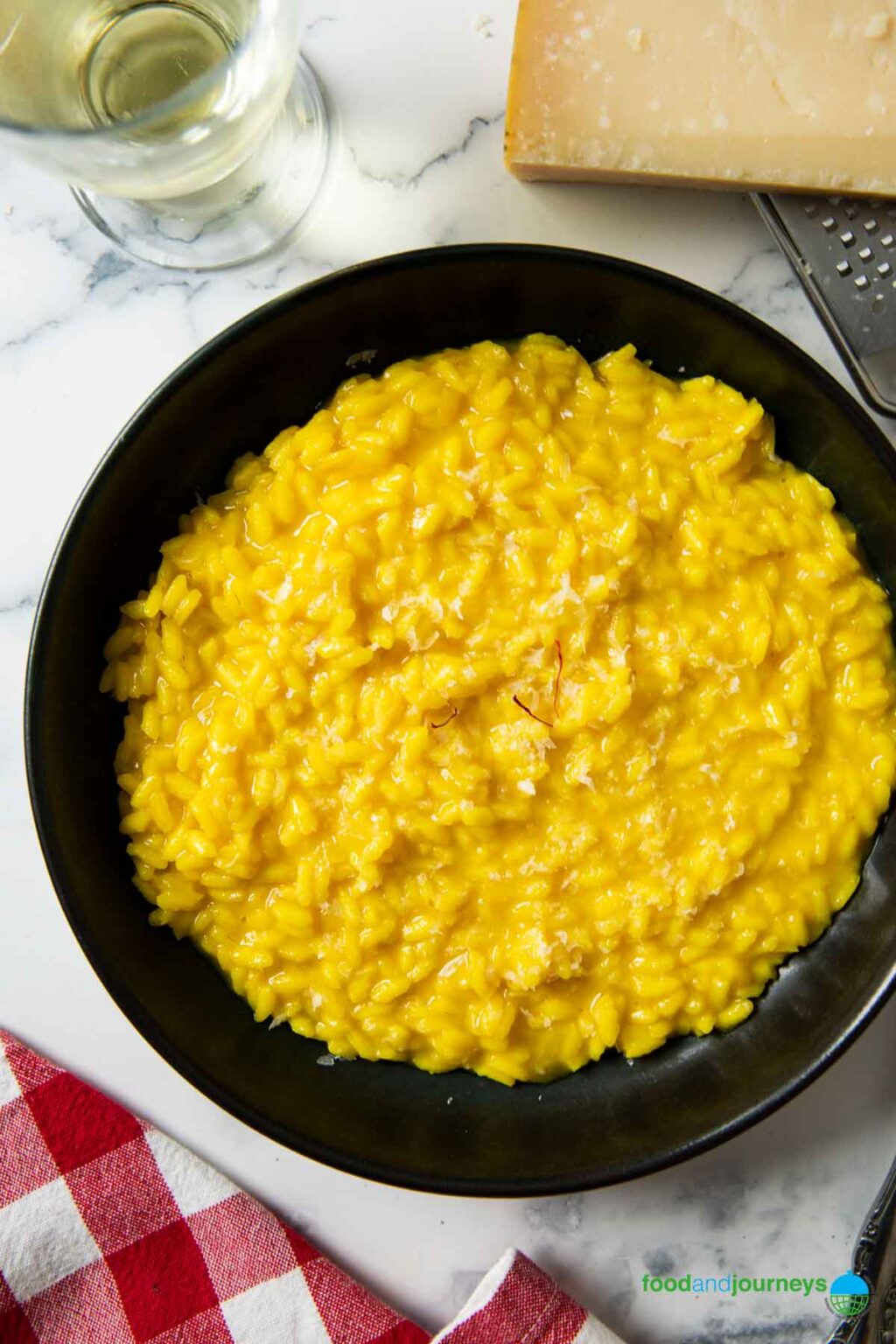 Risotto alla Milanese (Saffron Risotto) - Food and Journeys®