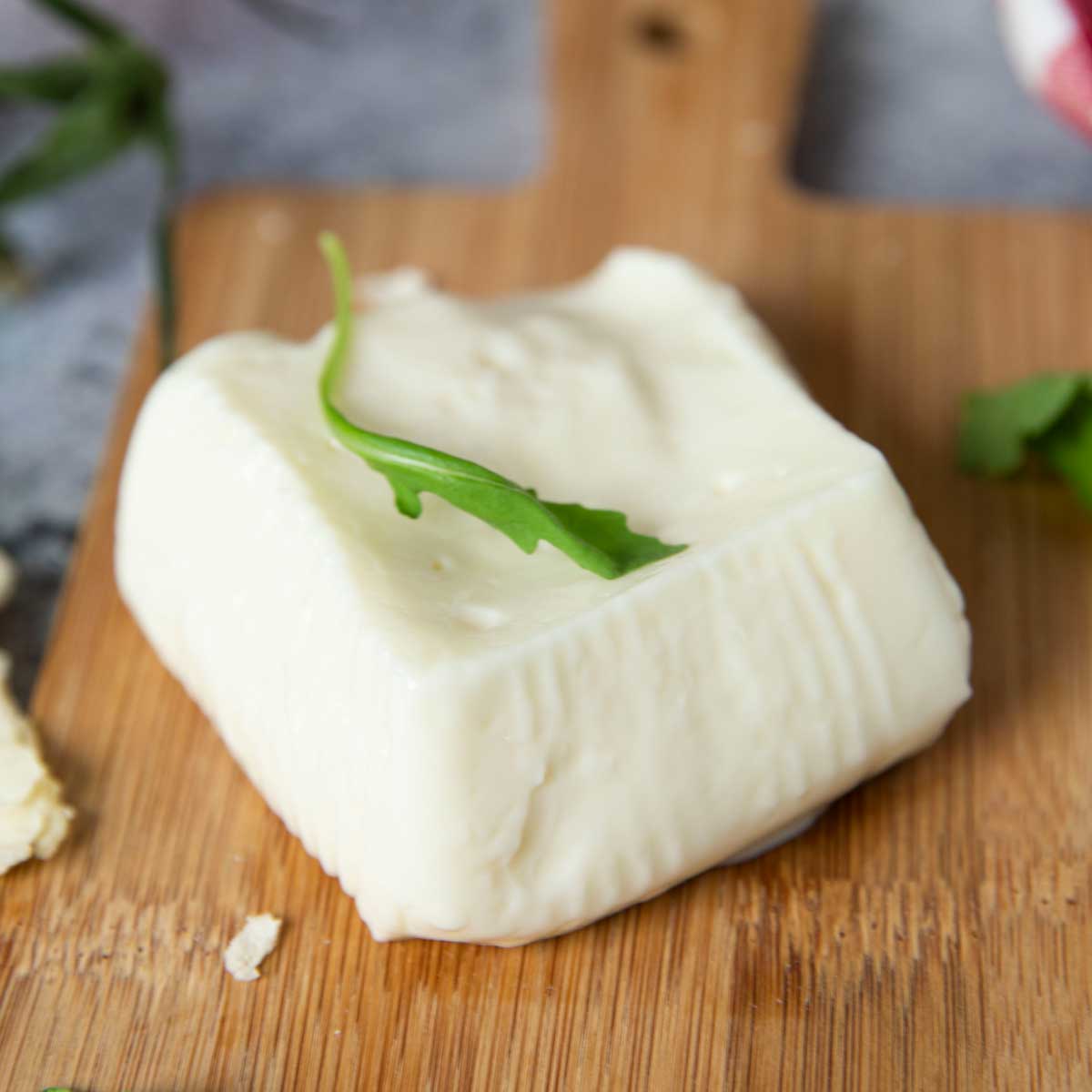 What is Stracchino Cheese? - Food and Journeys®
