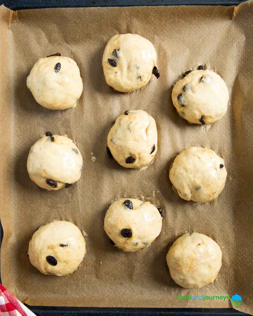 Norwegian Raisin Buns (Rosinboller) - Food and Journeys®