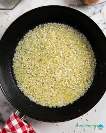 How to Make Basic Risotto (Traditional) - Food and Journeys®
