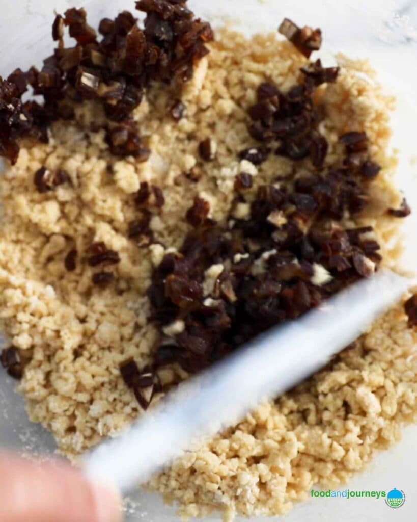 Lebanese Date Cookies - Food and Journeys®