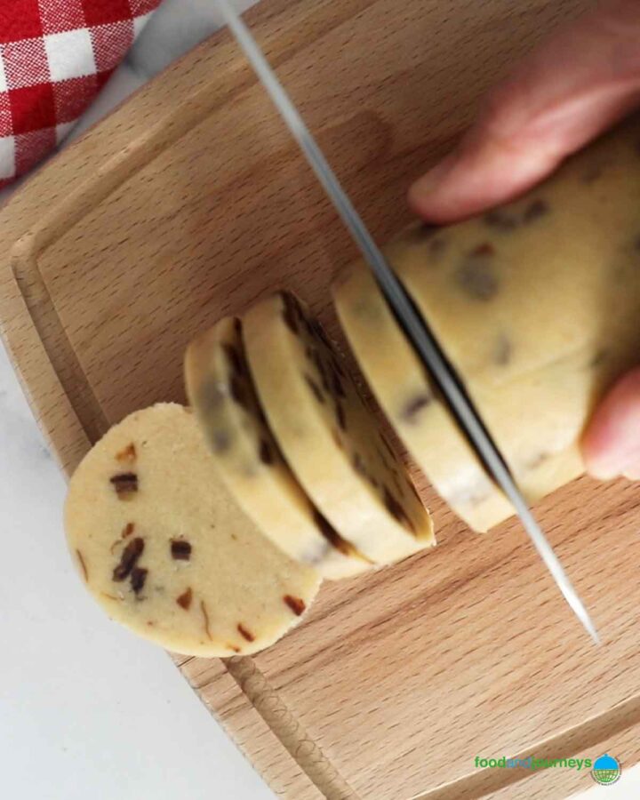 Lebanese Date Cookies - Food and Journeys®