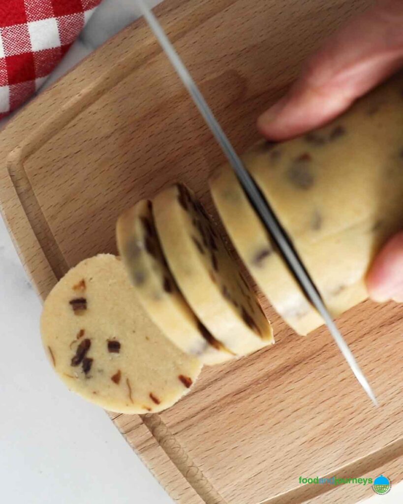 Lebanese Date Cookies - Food and Journeys®