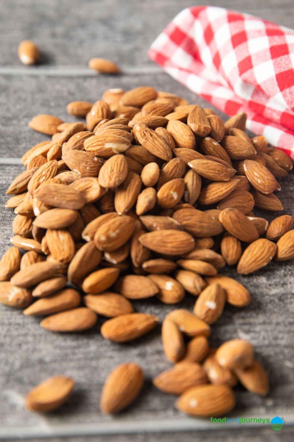 How to Blanch Almonds (QUICKLY!) - Food and Journeys®