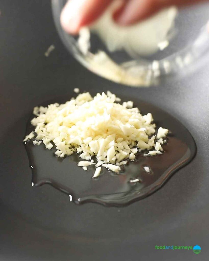 Sinangag (Filipino Garlic Fried Rice) - Food and Journeys®