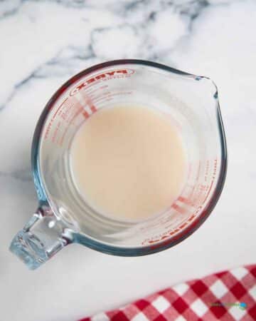 Swedish Rye Rolls (Rågfrallor) - Food and Journeys®